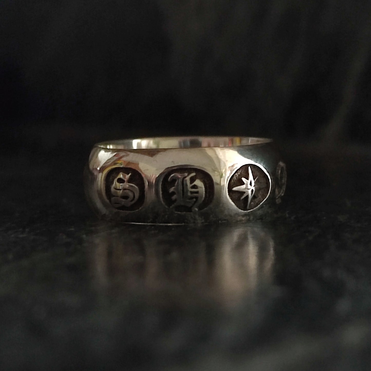 Silver Makers Mark Ring- Chunky Engraved Sterling Silver Ring – silverhollowjewellery